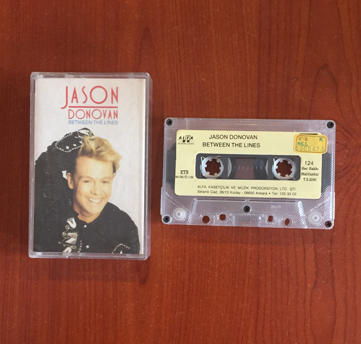 Jason Donovan / Between The Lines, Kaset – Vintage Records